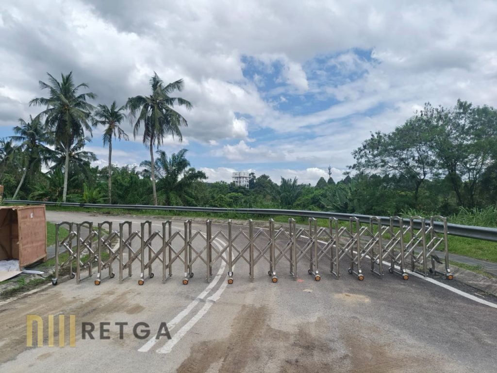 Manual Stainless Steel 304 Retractable Gate - RETGA